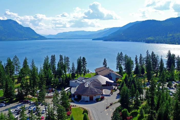 Quaaout Lodge - Golfing Days