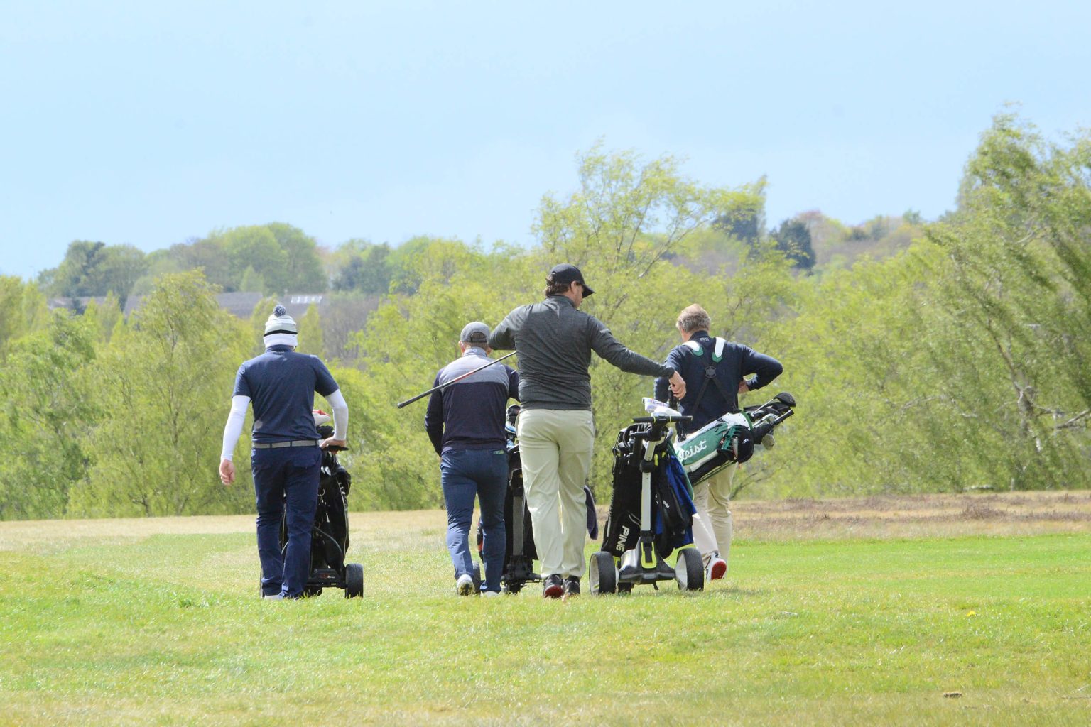 About us - Golfing Days