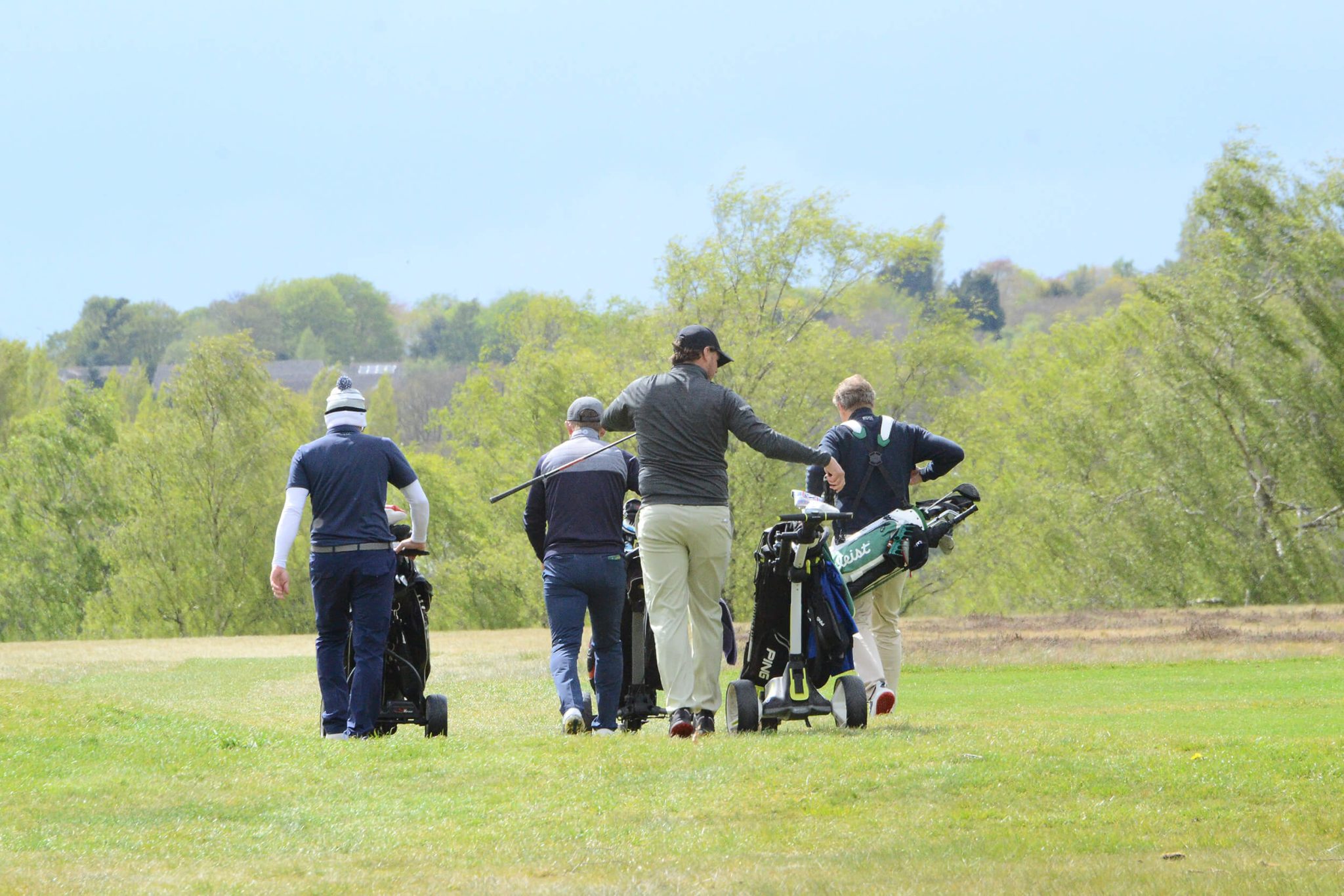 About us - Golfing Days